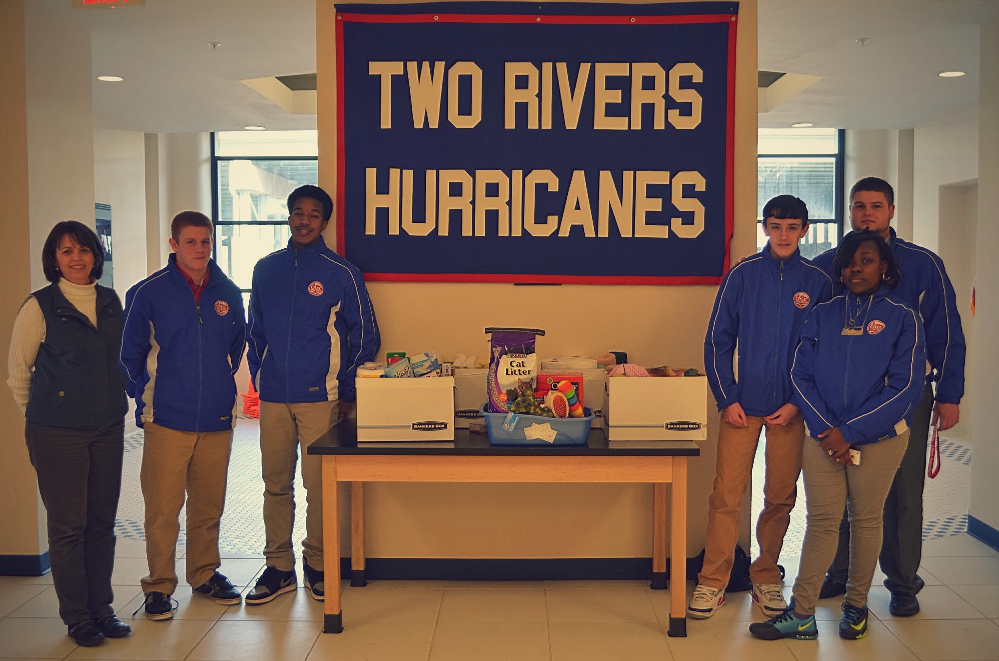 CREC: Two Rivers Student-Athletes Donate to Humane Society (News)
